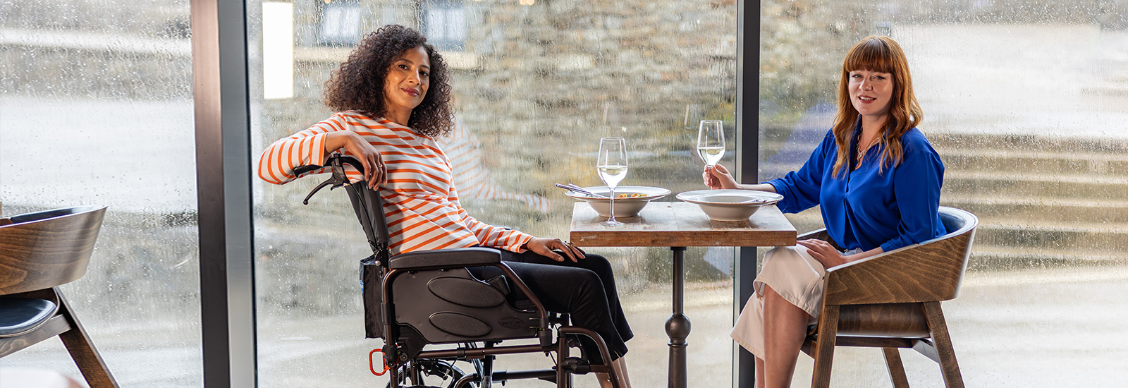 Action 2 NG Transit Lite manual wheelchair - Invacare Europe